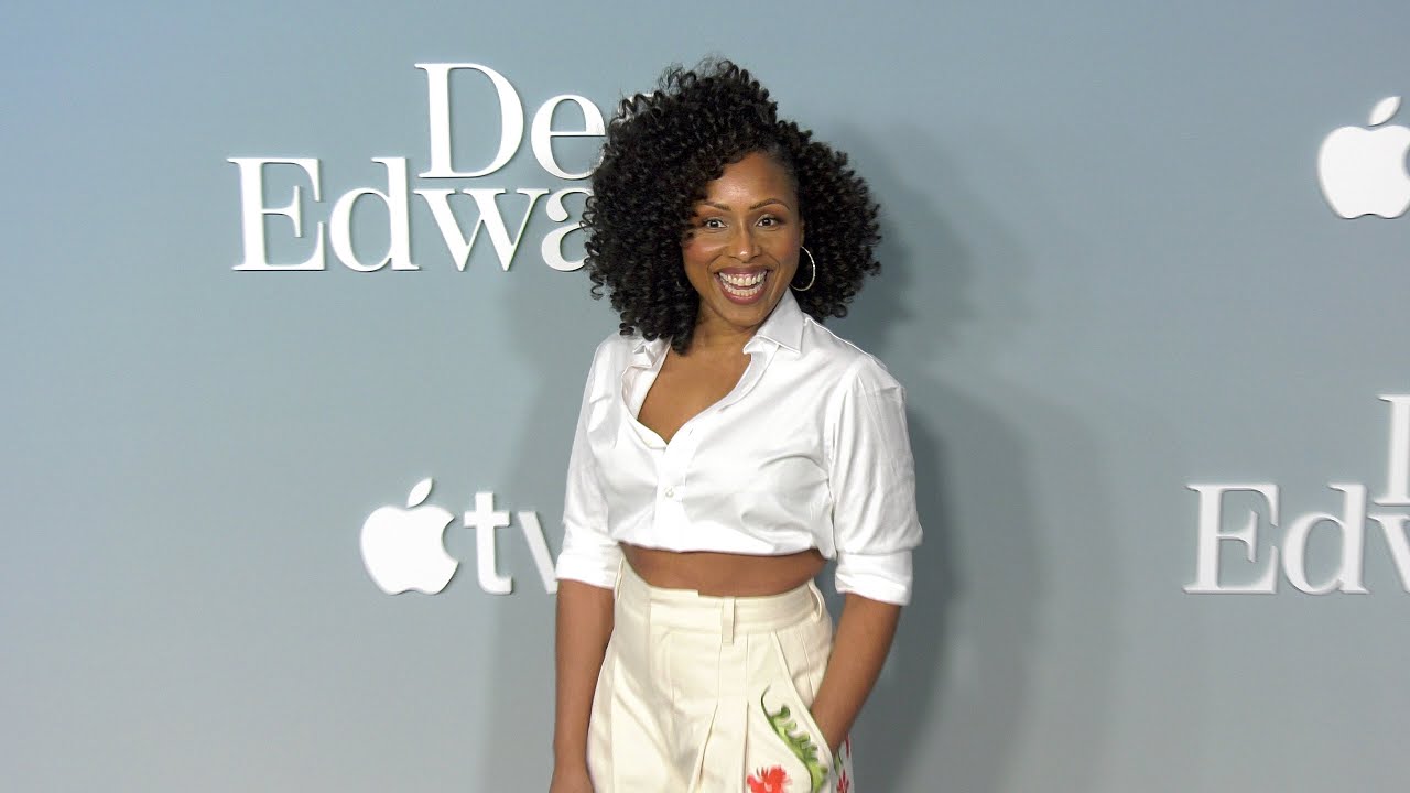 Jasmin Walker “Dear Edward” World Premiere Arrivals | Apple TV+ - YouTube
