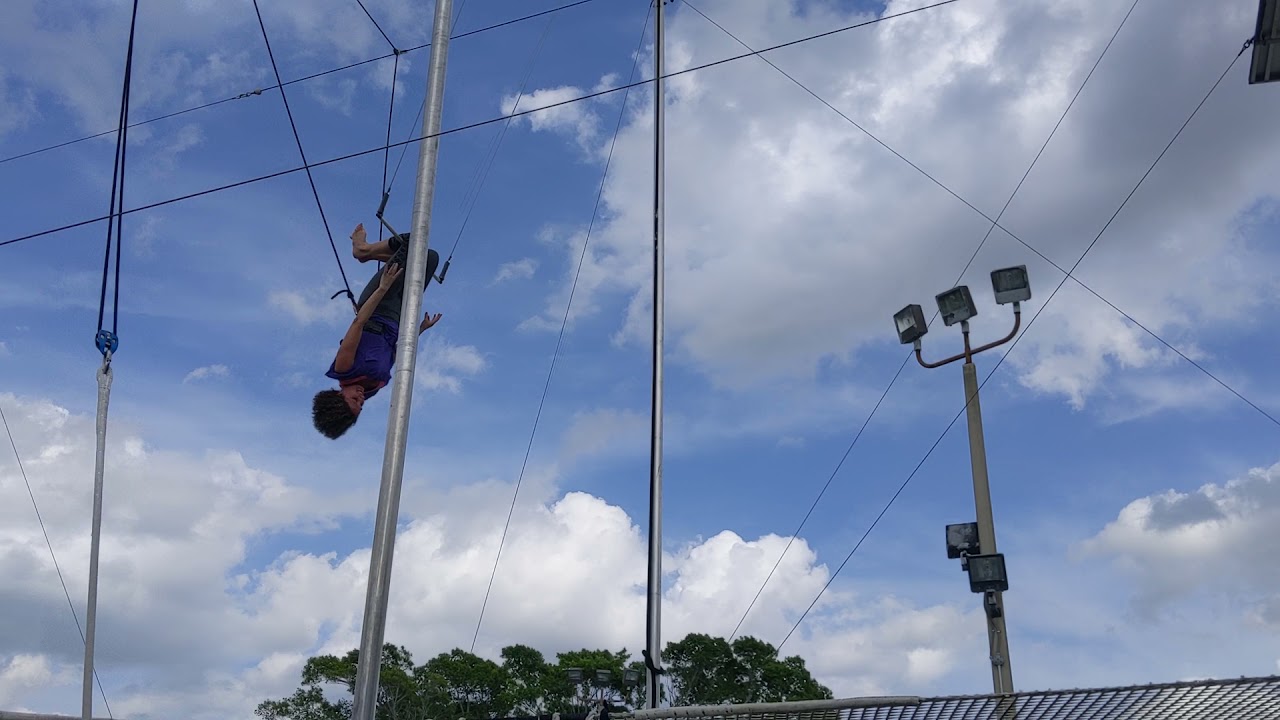 VID 20200225 152625 Trapeze at Club Med - YouTube
