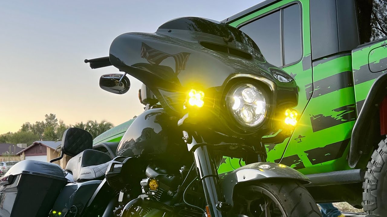 Harley Davidson Streetglide ST with Baja Design Squadron Sports - YouTube