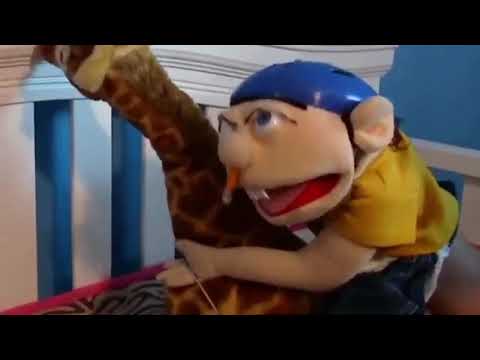 Jeffy humps on giraffe - YouTube