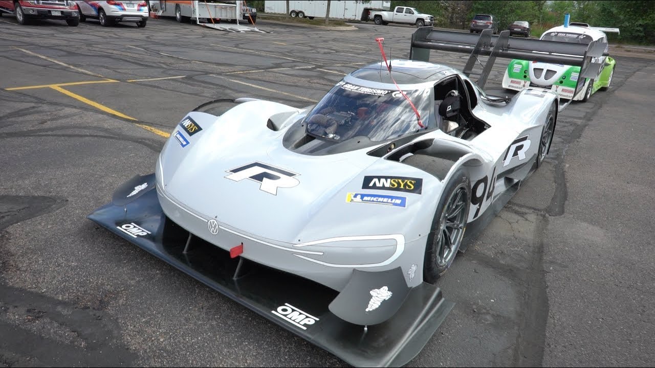 Meet Volkswagen's "HYPERCAR”, The I.D. R (And a Surprise…) - YouTube