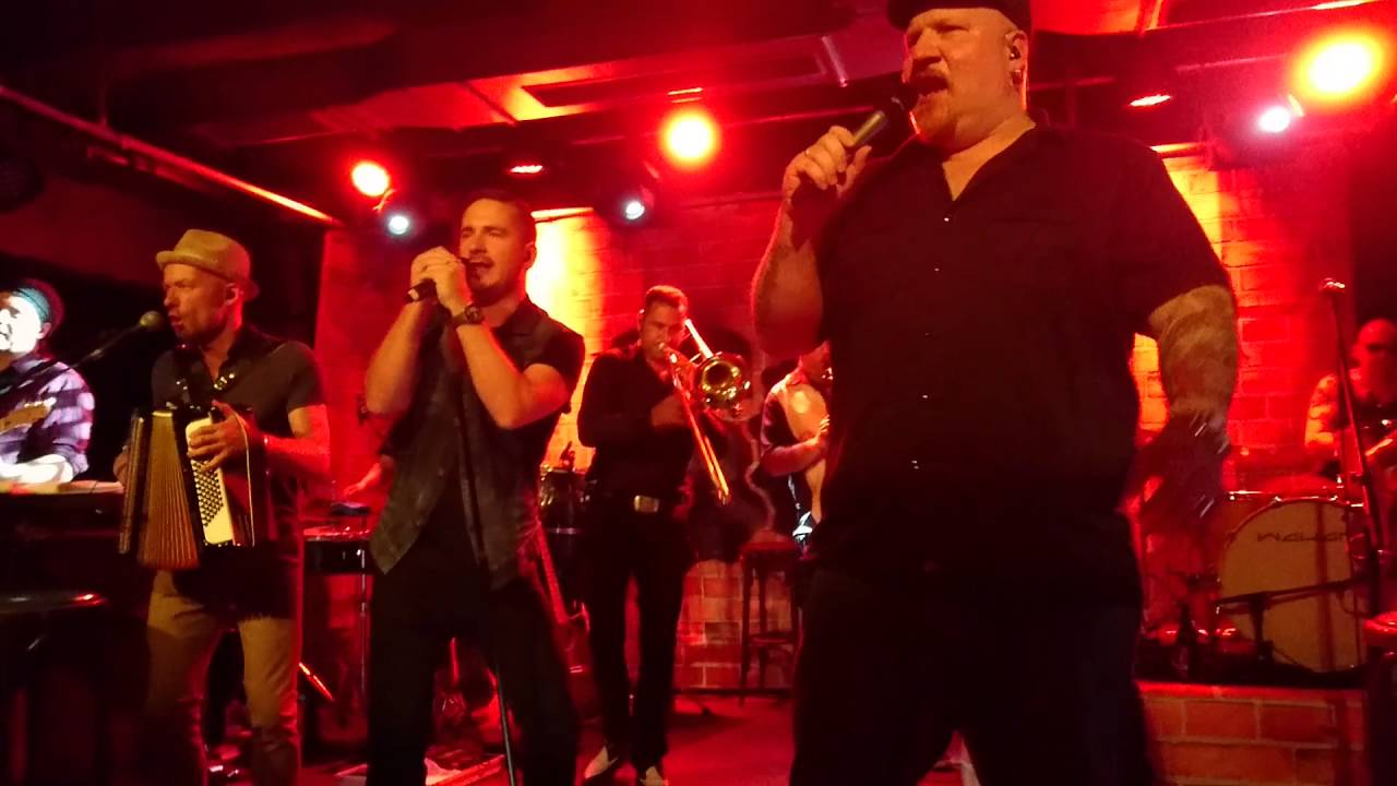 Schramme 11 - All die Jahre - live in Nürnberg - YouTube