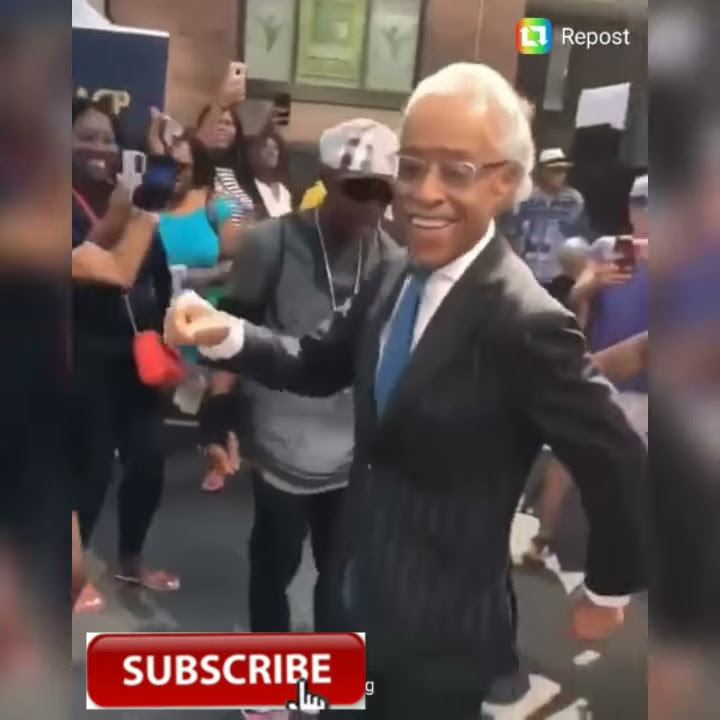 Al Sharpton Caught In The Streets Of La Dancing Youtube