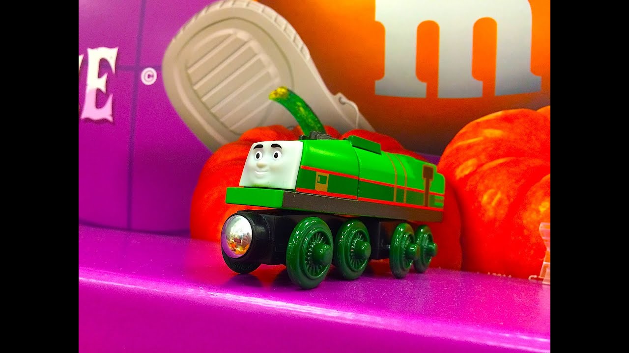 Thomas & Friends GATOR Wooden Railway Toy Train Railway Review By ...