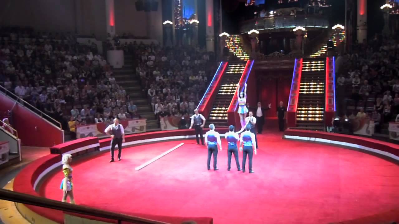 S.Grechushkin troupe double Russian bar - YouTube