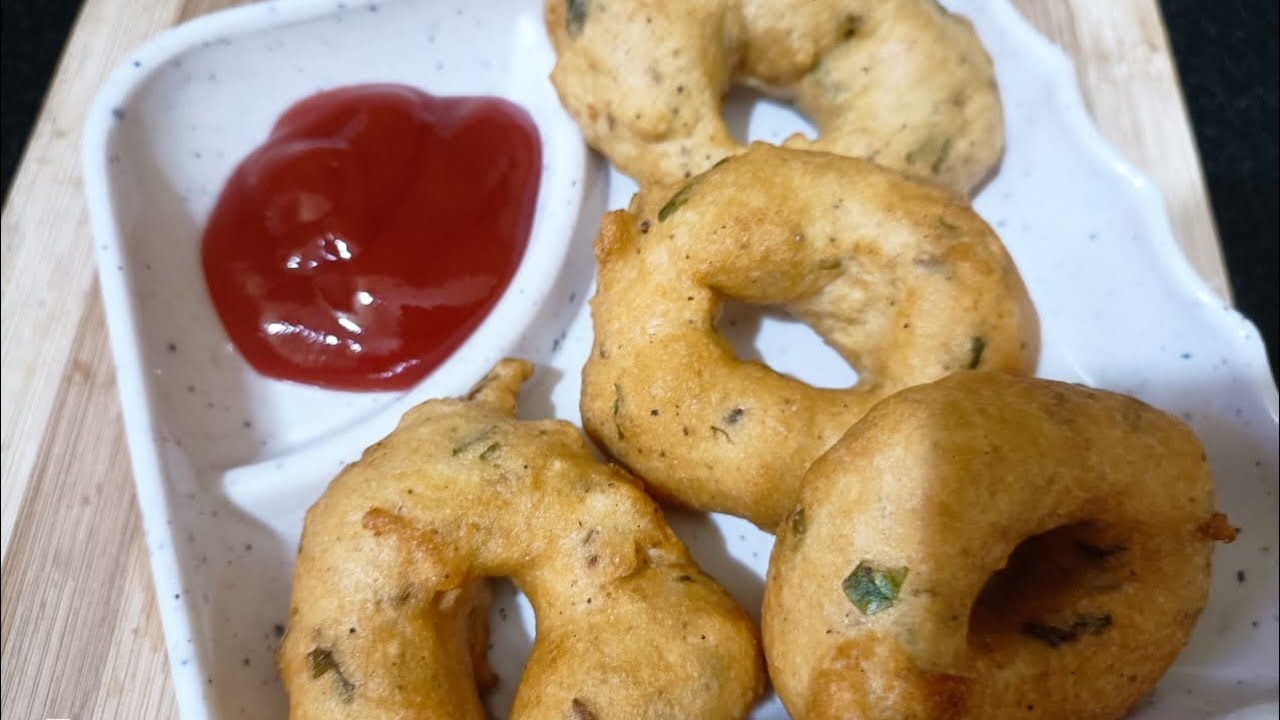 Medu Vade।Easy Urad Dal Vada।मेदू वडा बनाने की विधि।South Indian Vada ...