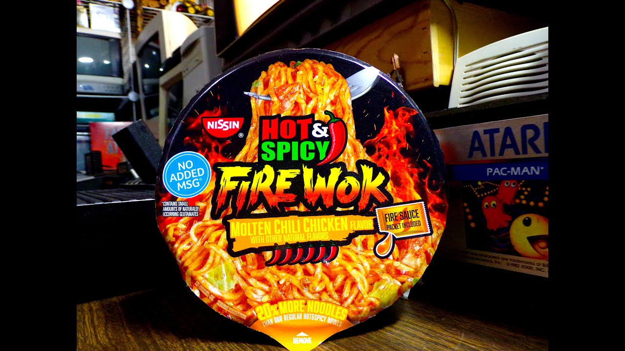 Fire Wok Molten Chili Chicken Ramen | Nissin Hot & Spicy bowls! - YouTube