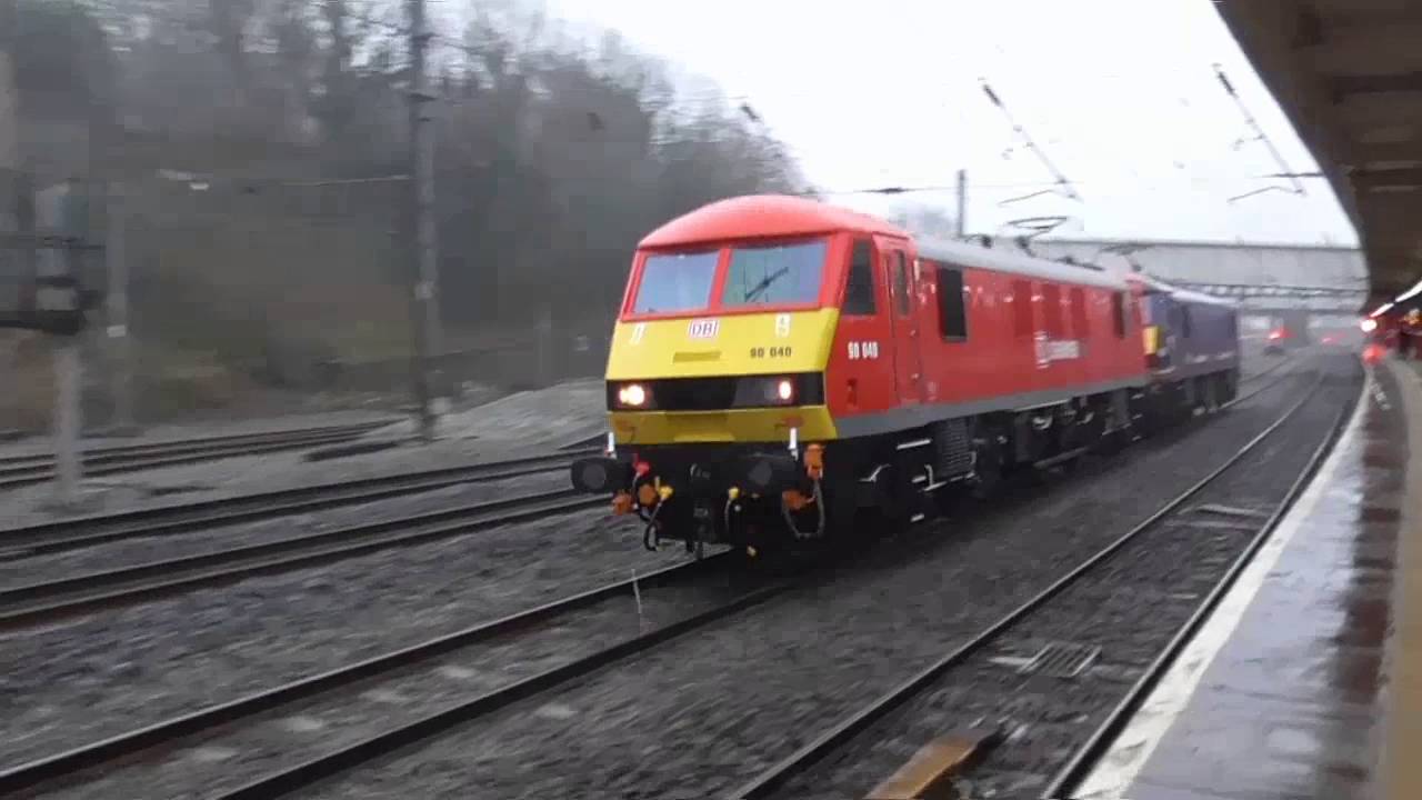 90040/90024 0s94 Wembley - Carlisle New Yard, loco move, 30th December ...