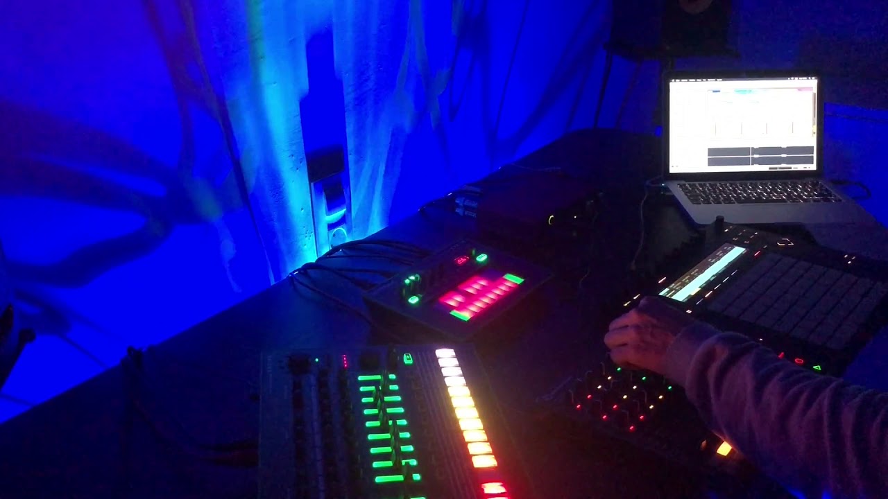 Toni Collado - Techno mixed studio - YouTube