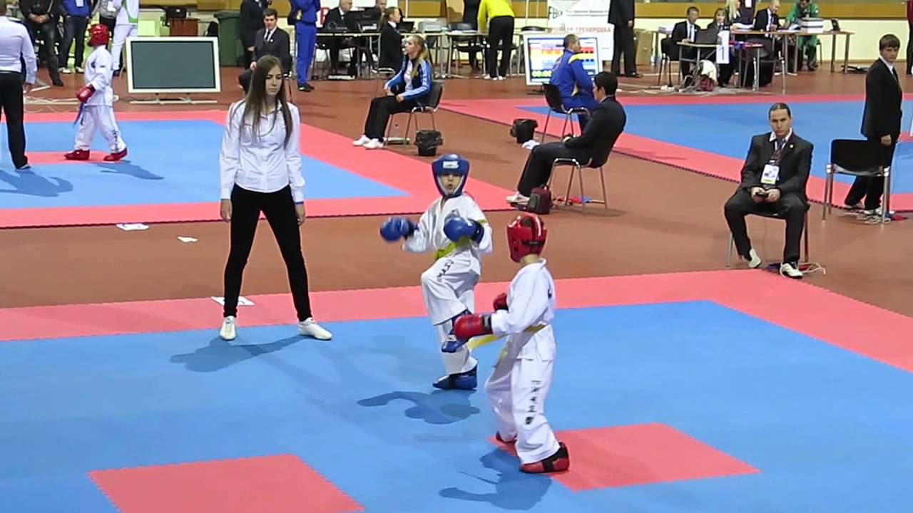 Taekwondo ITF Нуруллин Тимур (МШТ) - Жикол Даниил (Катран). Финал - YouTube