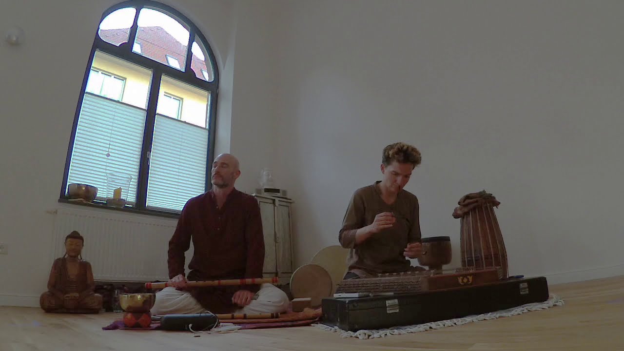 "santur" ROY SUNAK - BANSURI & NORA THIELE - FRAMEDRUM - YouTube Music