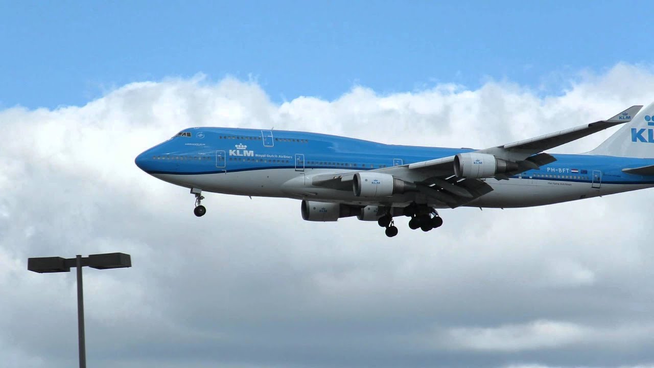 KLM Boeing 747-400 Landing At Chicago [HD] - September 19, 2015 - YouTube