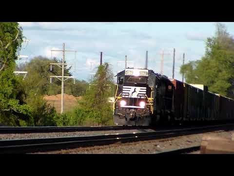 Local work train with GP38-2 duo - YouTube