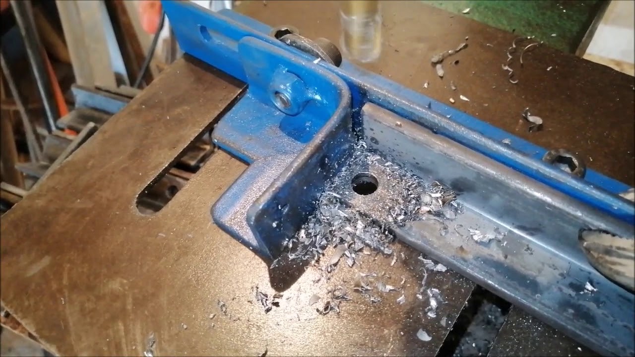 Barrenando en serie, rápido y bien hechos los barrenos, con accesorio ...