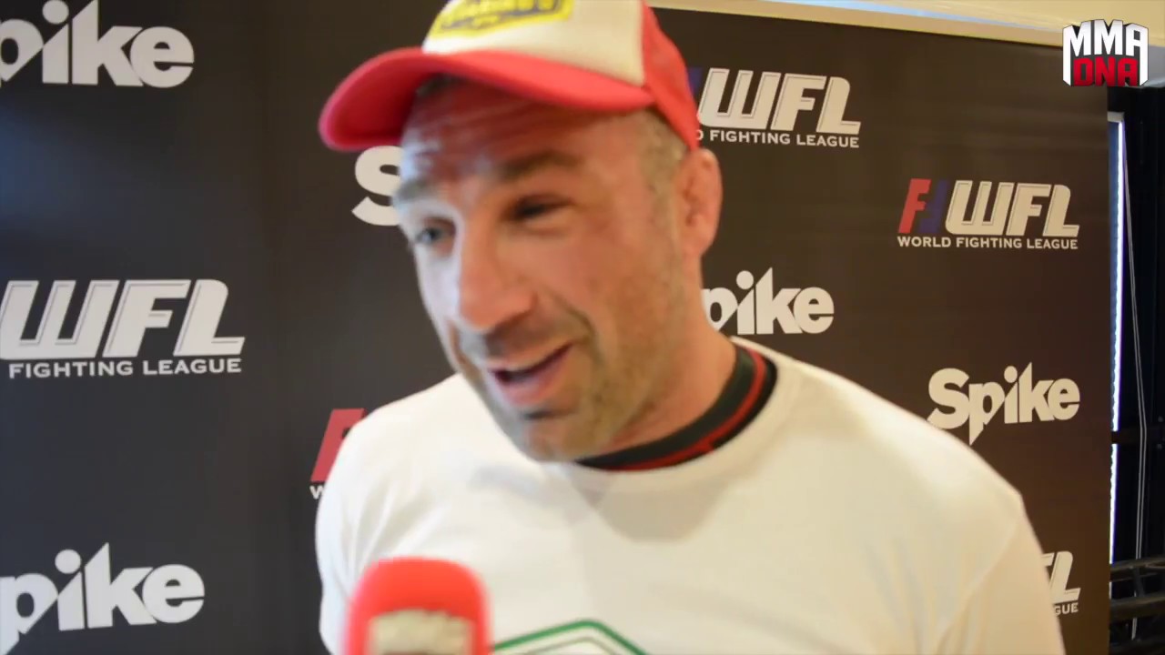 Dion Staring: "Morgen gaan we 3 keer 5 minuten oorlog maken." - YouTube