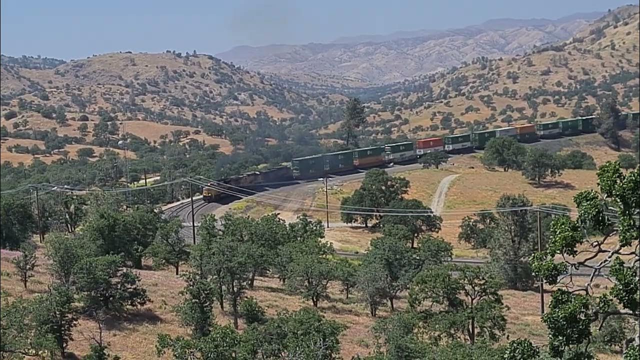 USA, Californië, Tehachapi Loop, railfanning. - YouTube