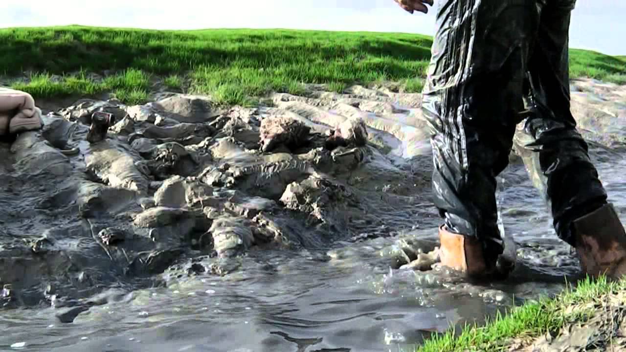 More UGG in mud, Sand - Mont St Michel - YouTube