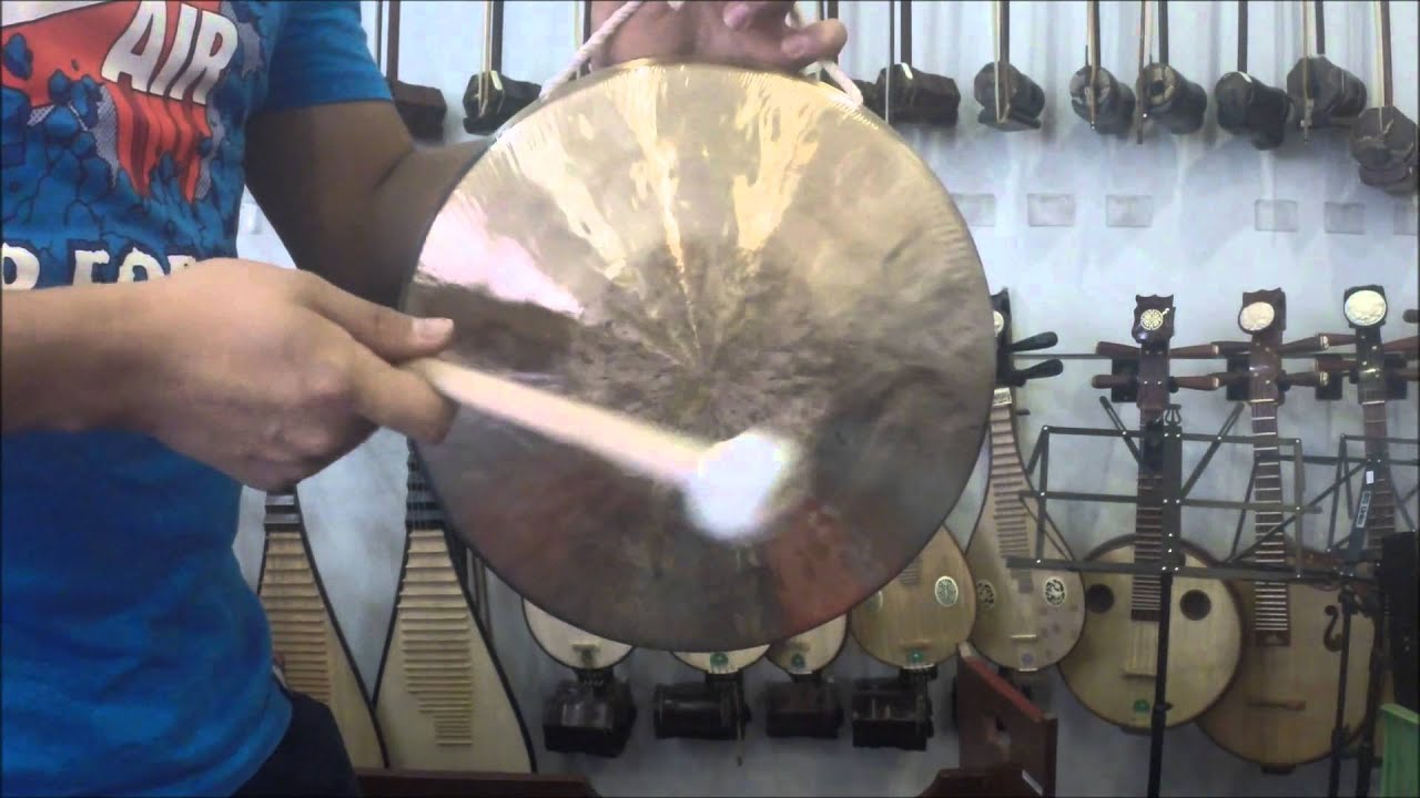 12" (31cm) High Pitch Tiger Gong - YouTube