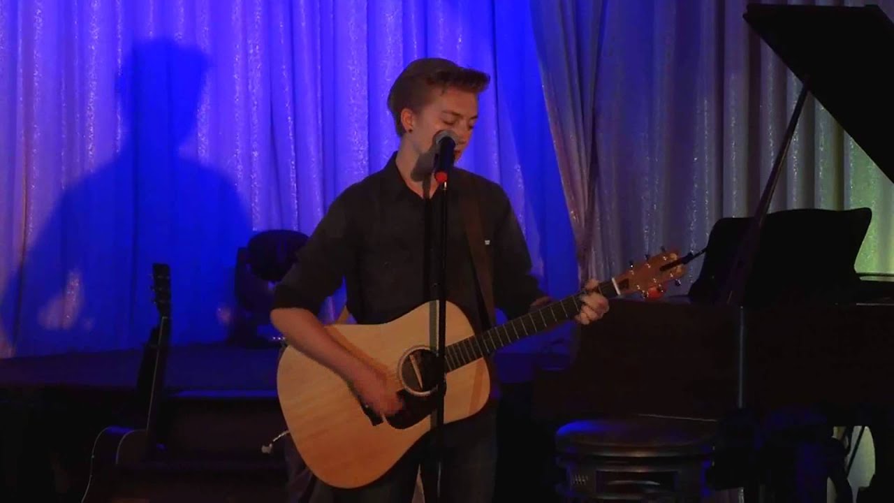 Cole Duffy sings " Boulevard of Broken Dreams" ( 4/12/2015 ) Las Vegas ...