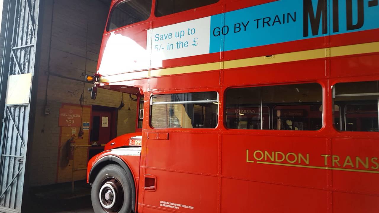 Arriva RM5 VLT5 Enfield bus garage 16th June 2016 - YouTube