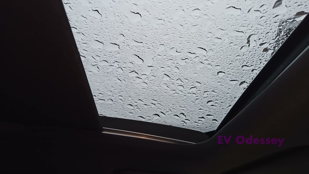 After I RTFM 😂 How to open & close the Internal sunshade on the Kia EV6 ...