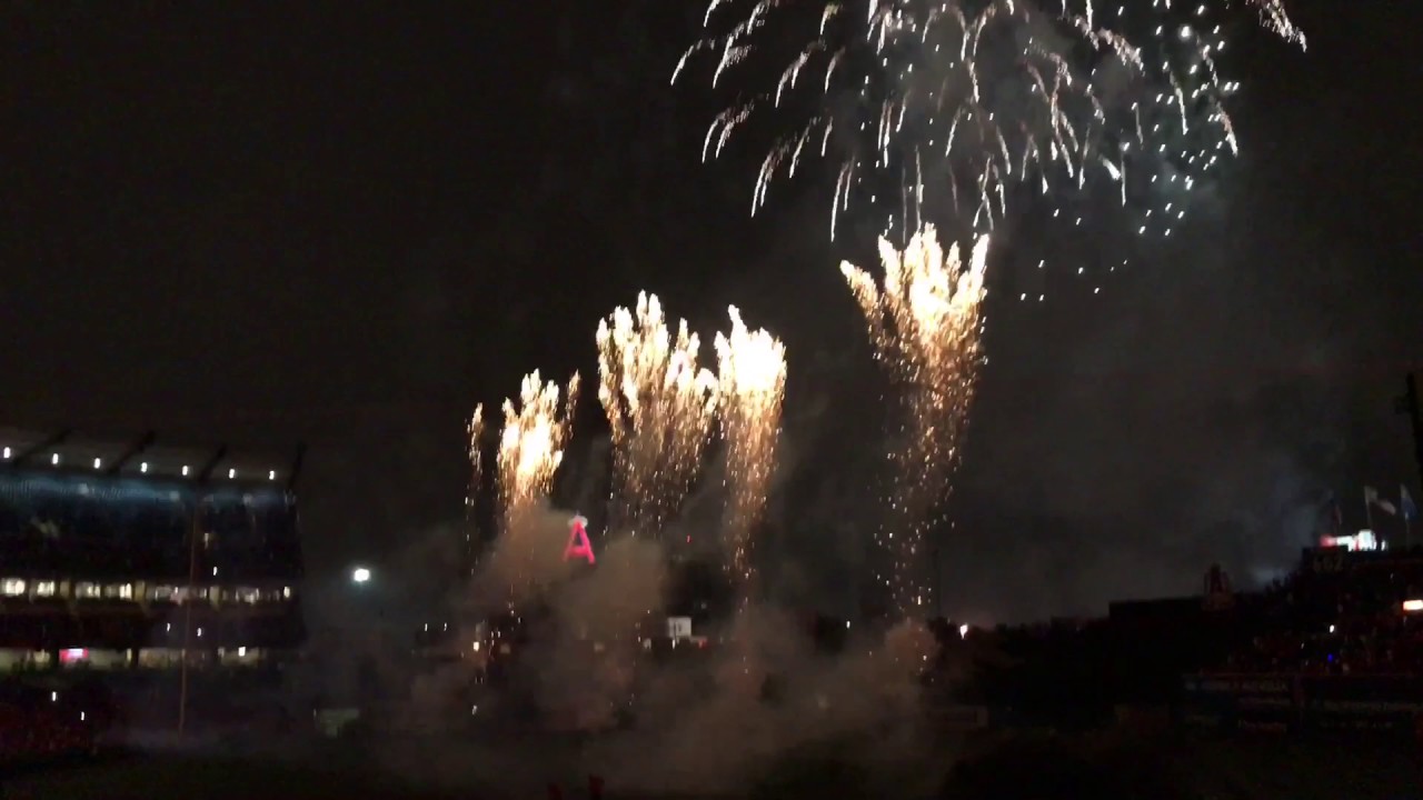 Angels Stadium Saturday Night Fireworks 7/2/2017 - YouTube