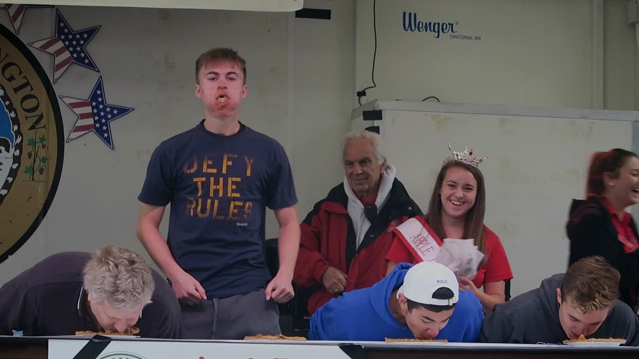 2nd Place!!! Apple Pie Eating Contest!!! 2017 Southington Apple Harvest ...