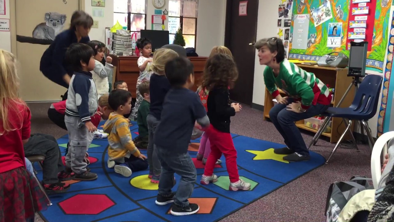 Singing in preschool 3 year old class - YouTube