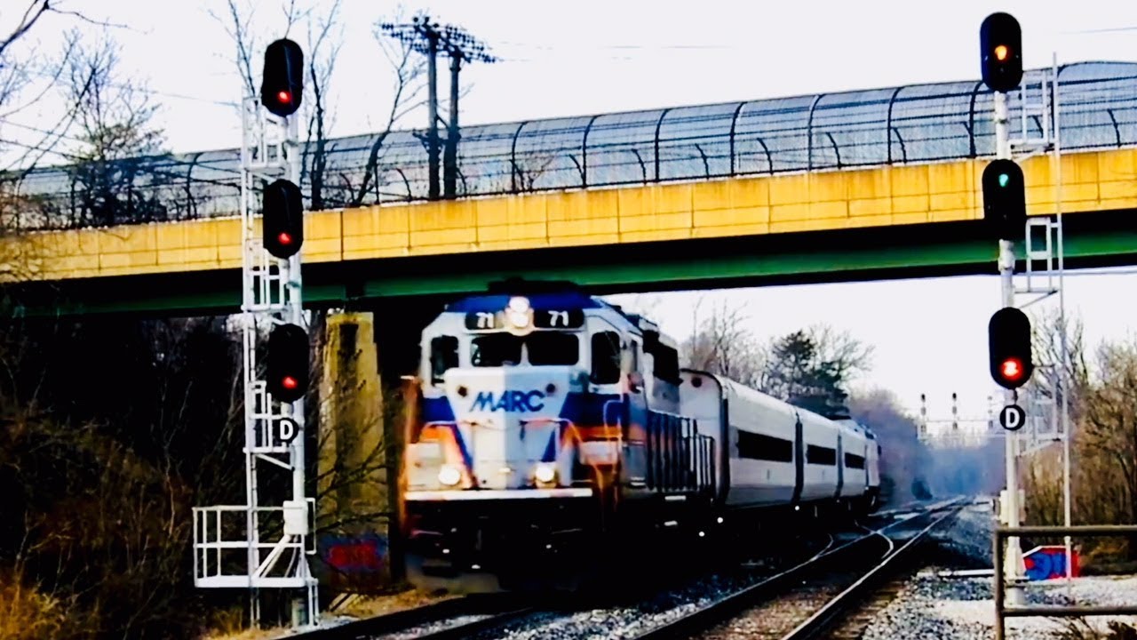 MARC 71 GP39 Traveling Past the Jessup Station - YouTube