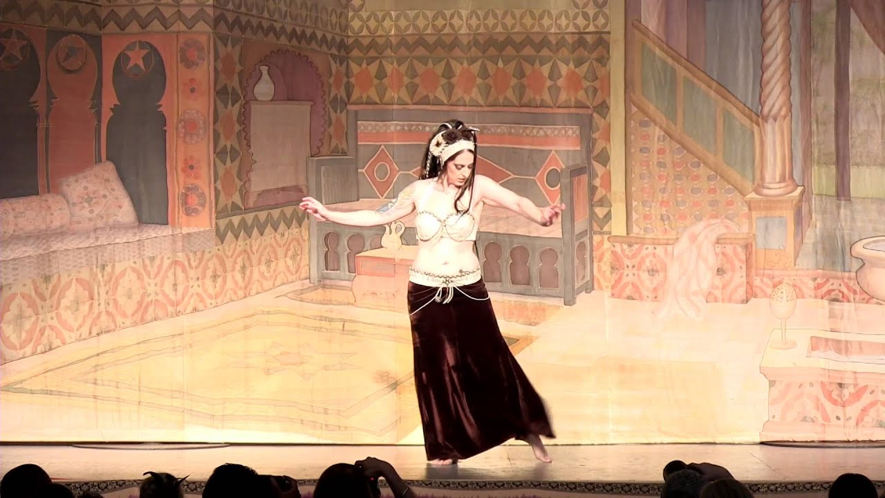 Kamrah at Tribal Fest 14 - YouTube