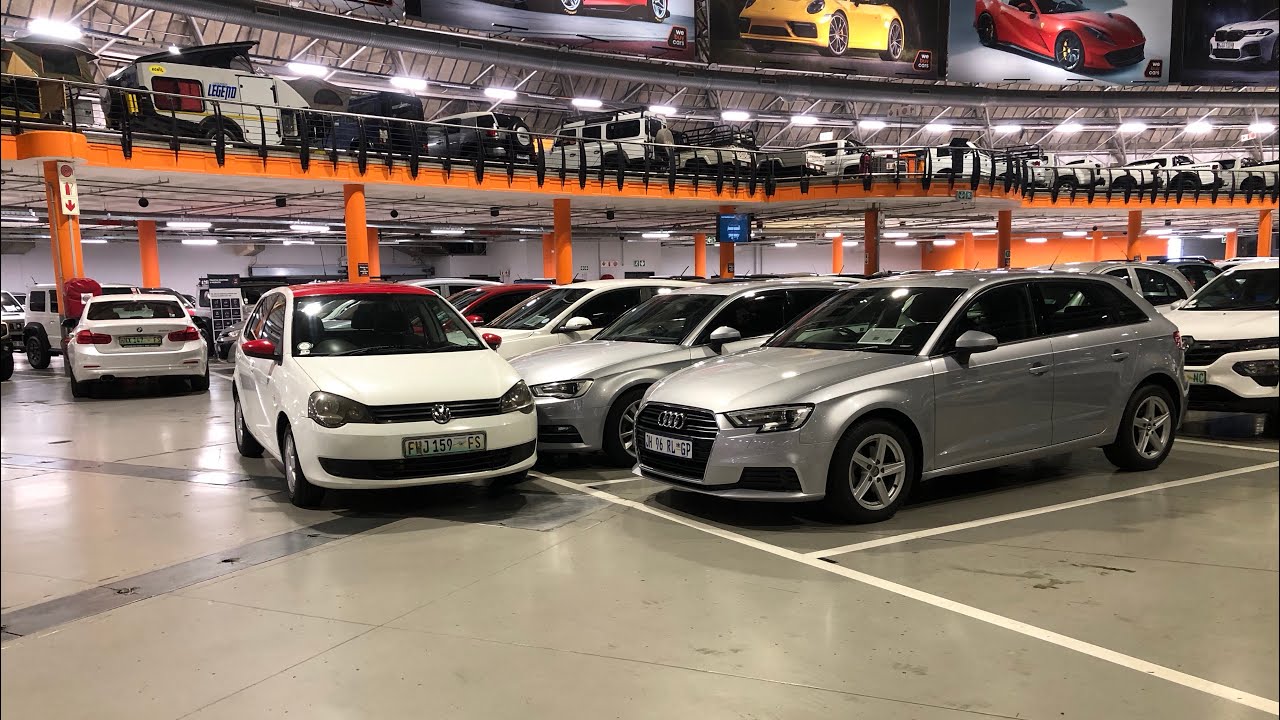 Finding a Reliable Hatchback under R150 000 at WebuyCars - YouTube