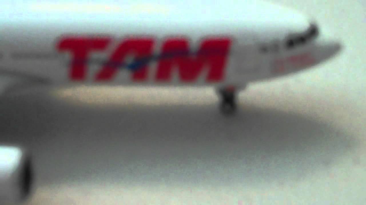 Phoenix Models/Gemini Jets TAM Airlines A330-200 Unboxing - YouTube