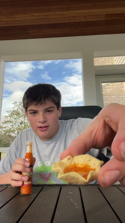 Hot sauces around the world e2 - YouTube