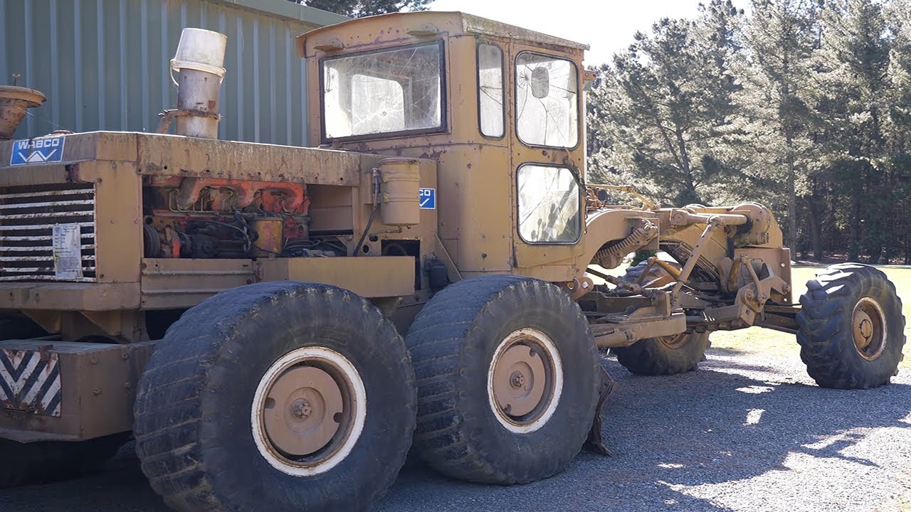 1973 WABCO 777B Grader in Christchurch - YouTube