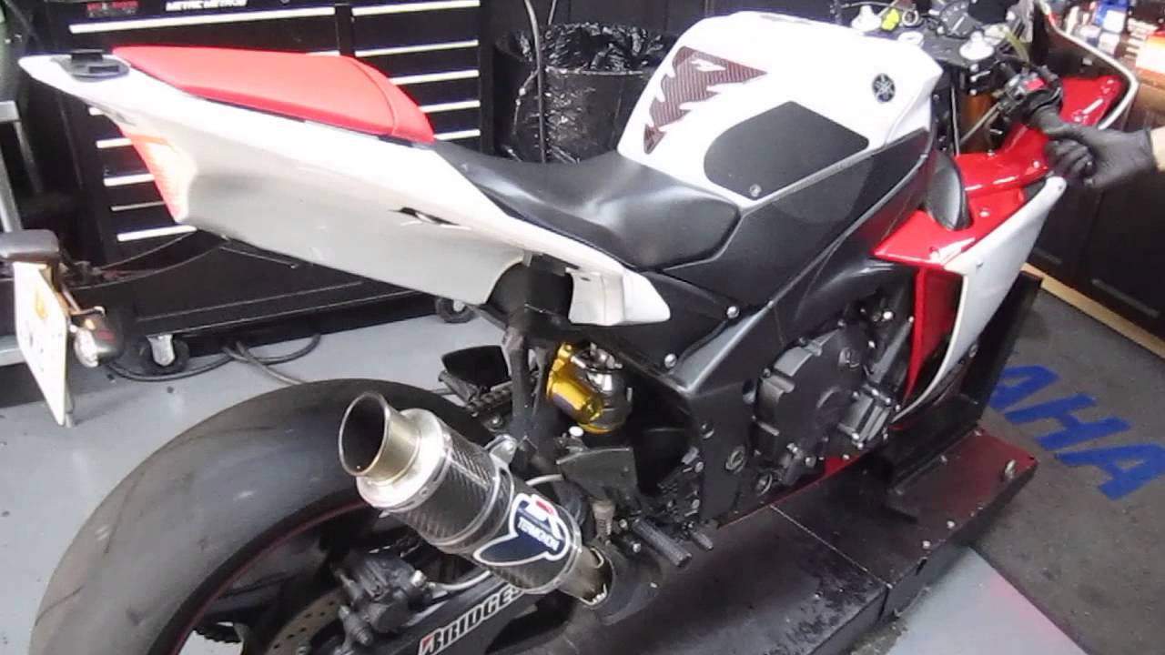 Yamaha R1 with custom termignoni exhaust - YouTube