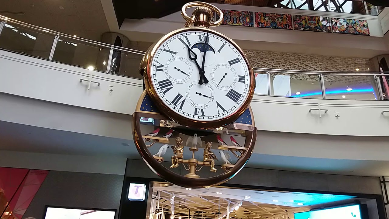 Melbourne central clock striking the hour. - YouTube