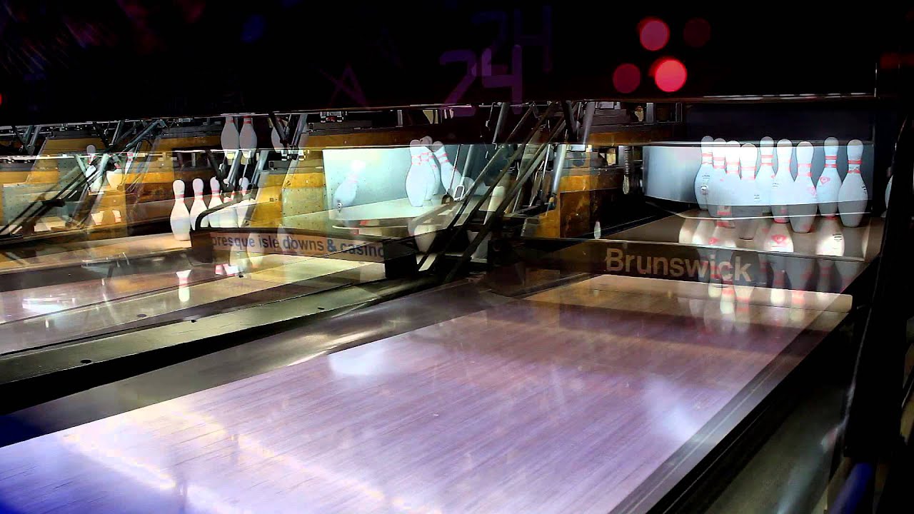 Fun at Freeway Lanes Solon behind the scenes - YouTube