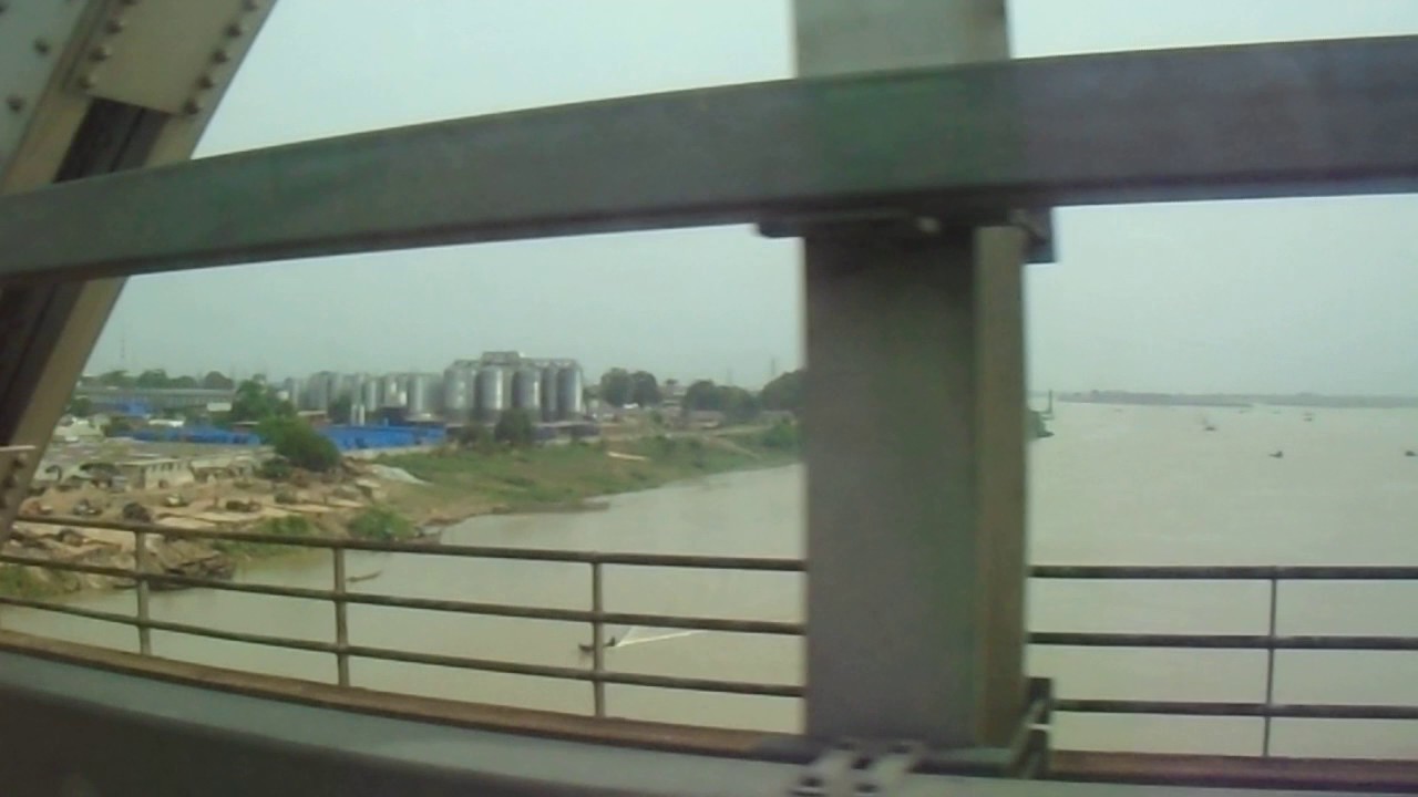 On the Niger-Bridge. 'Traveling between Lagos and Owerri for ...
