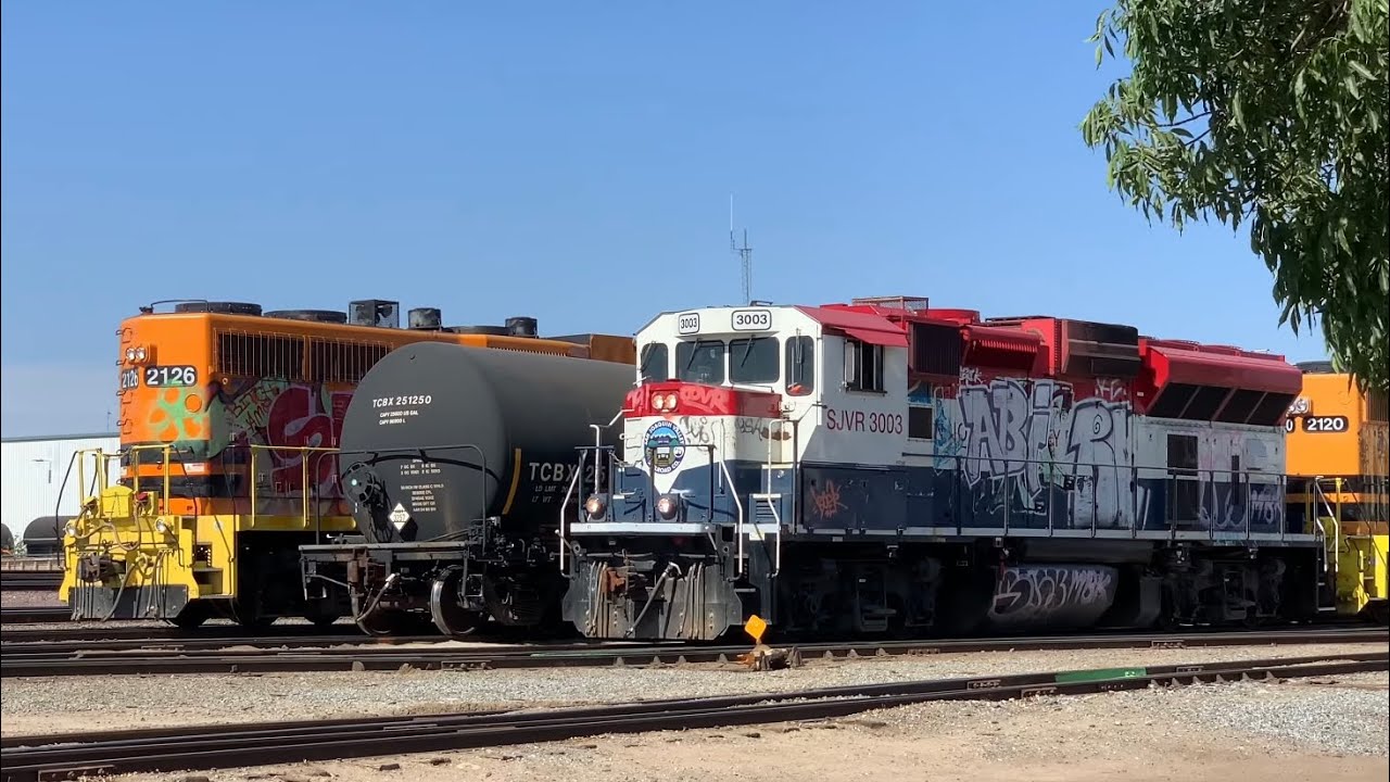 Union Pacific & San Joaquin Valley Railroad Trains | Summer 2021 [4K ...