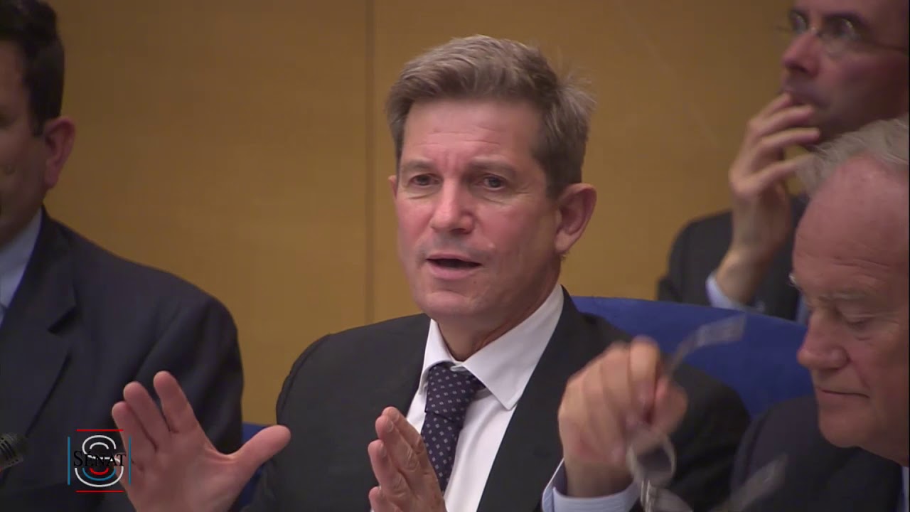 Question posée à M.Louis Gautier (SGDSN) sur la cybersécurité et la ...