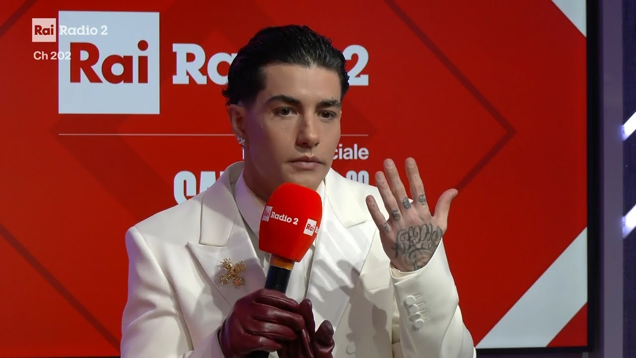 Intervista a Tony Effe (Prima Serata) - Radio2 a Sanremo - YouTube