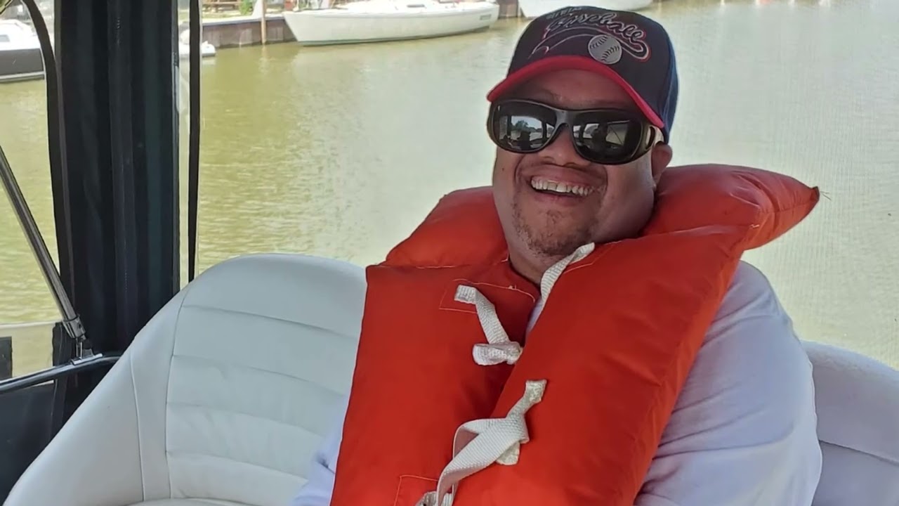 Lake County Yacht Club Hosts Individuals for a Day of Fun! - YouTube