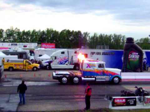 18000 HP JET SEMI TRUCK - YouTube