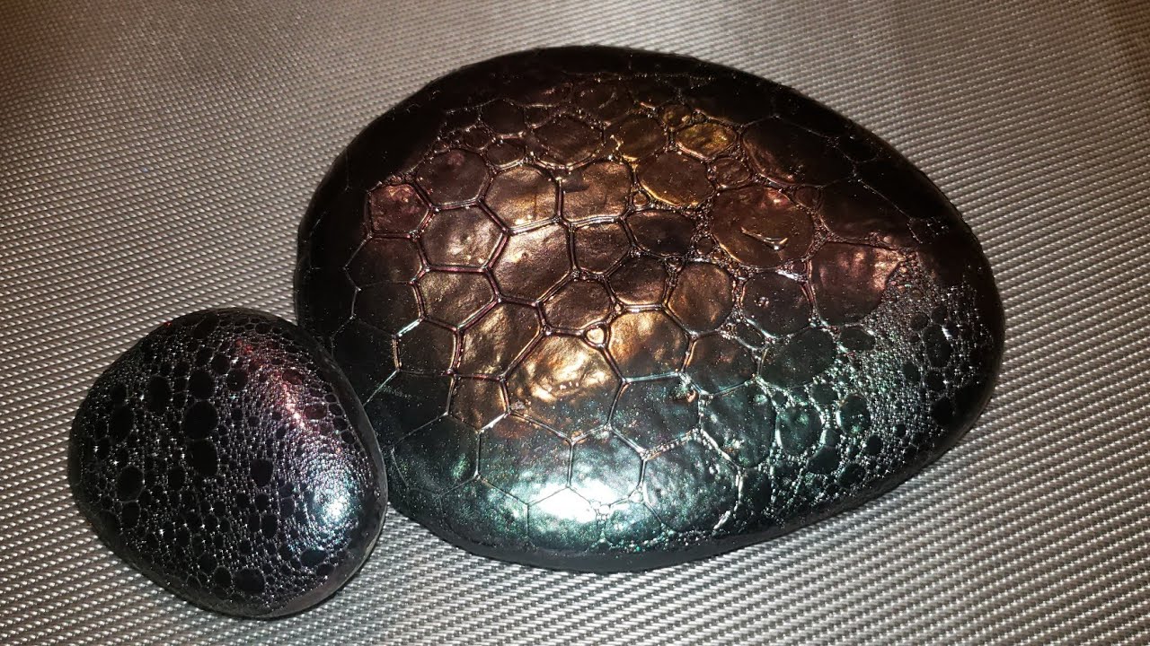 Beautiful Dragon Skin Rock Art | Painted rocks | Chameleon pigments ...