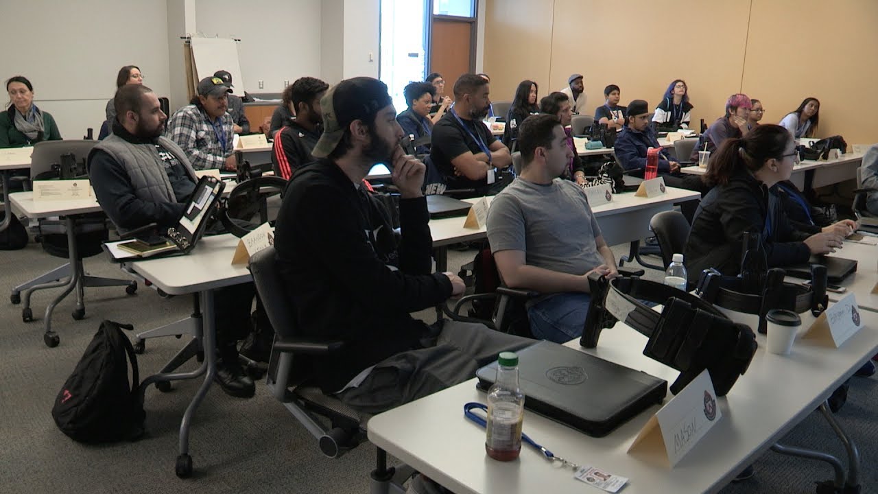 @TorontoPolice Community Police Academy - YouTube