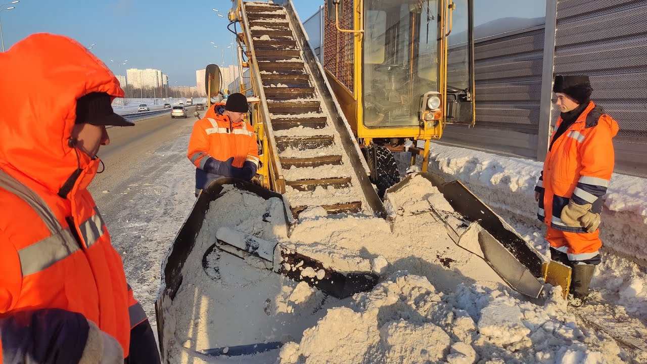 A day at work on snow removal. Plowing snow on the road. - YouTube