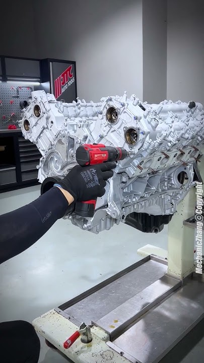 Part 3 V8 Engine Assembly Process. - YouTube