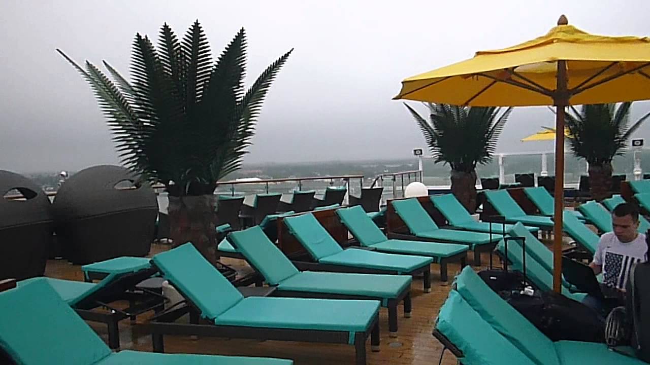 carnival sunshine serenity deck pool - YouTube