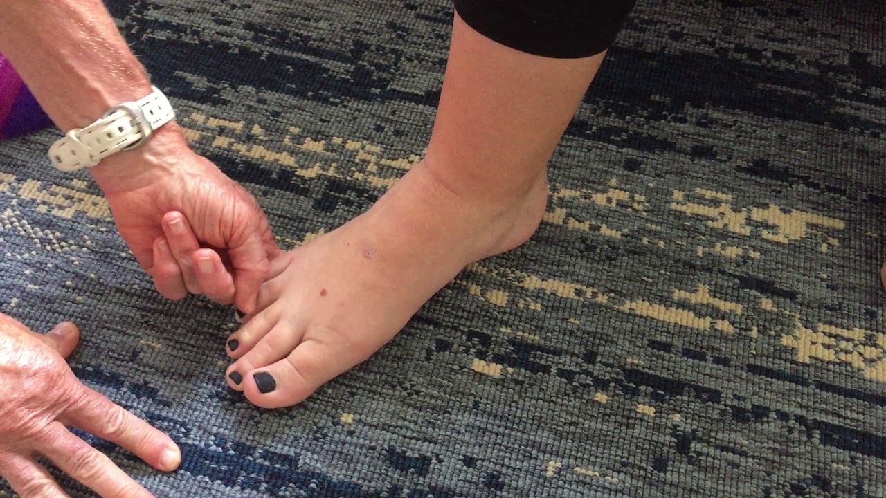 Intrinsic Foot Strengthening Exercises - YouTube