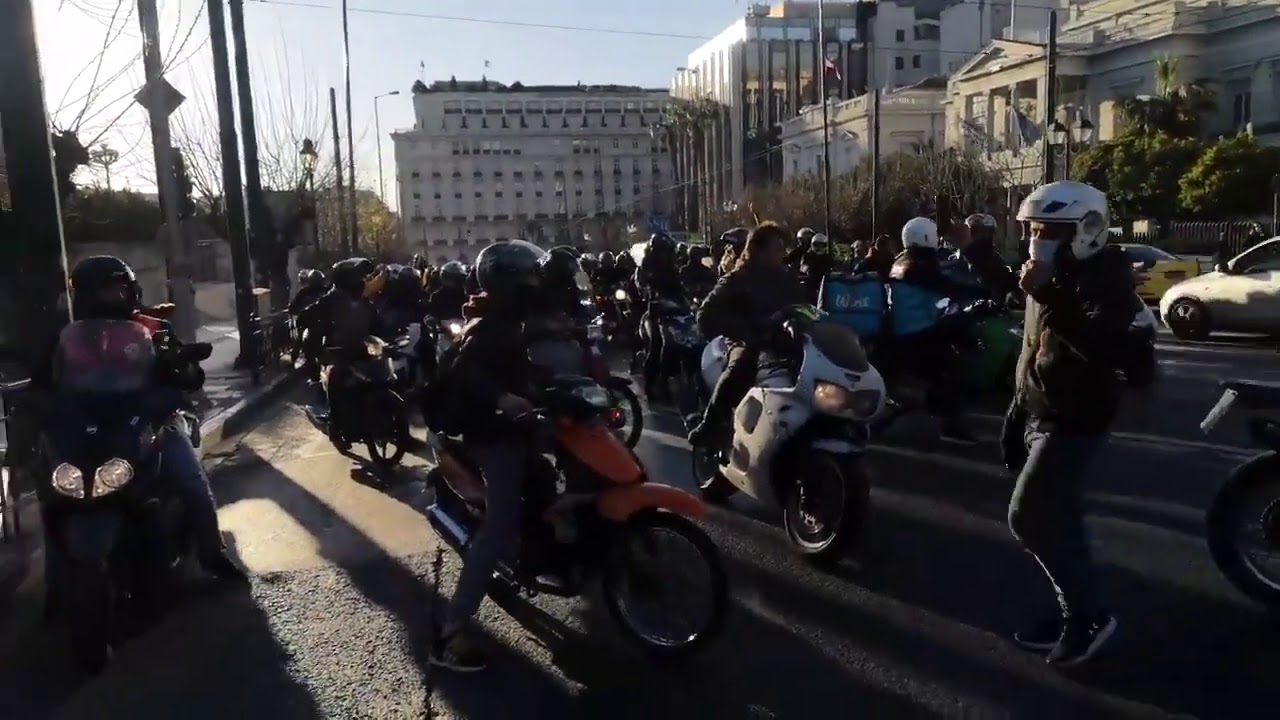 Μοτοπορεία διαμαρτυρίας κατά της αστυνομικής καταστολής για το τροχαίο ...